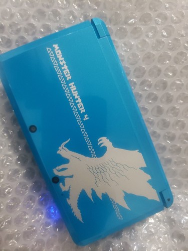 Nintendo 3DS Monster Hunter 4 English Console Is Yellowing Shipping ...