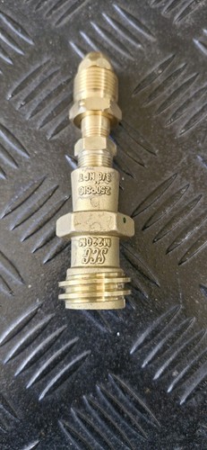 Forklift Gas Coupling to Suit 9KG & 5Kg BBQ Bottle - Male POL & 1 1/4 ...