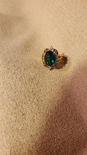 Vintage Lind Gold-tone Emerald Green and Clear Rhinestone Ring | eBay