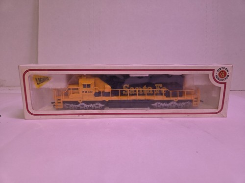 Bachmann HO Scale SD 40-2 Diesel Locomotive 5043, Santa Fe Original Box ...
