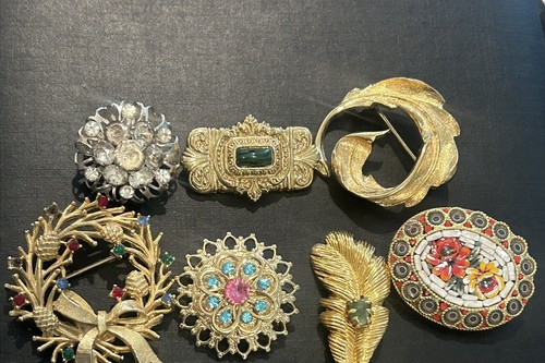 Vintage Jewelry, Brooches Lot. Of 7 Included MONET AND LJM signed | eBay
