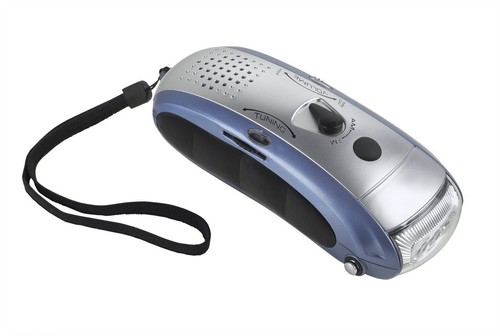 REALTREE Illuminator Weather Alert Radio Wind-up AM/FM & 3-LED ...