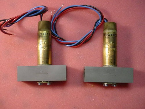 Flotech V6EPB-SSLF Flow Switch, 1/2" NPT, 125/250VAC, 5 AMPS, LOT OF 2 ...