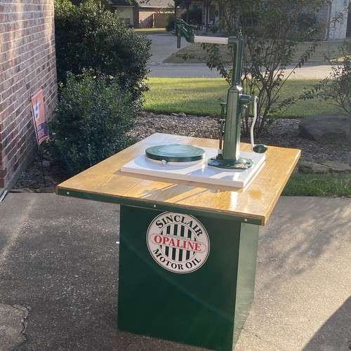 VTG Antique 1940s Sinclair Lubester Oil Pump Automobile Car Patio Table ...