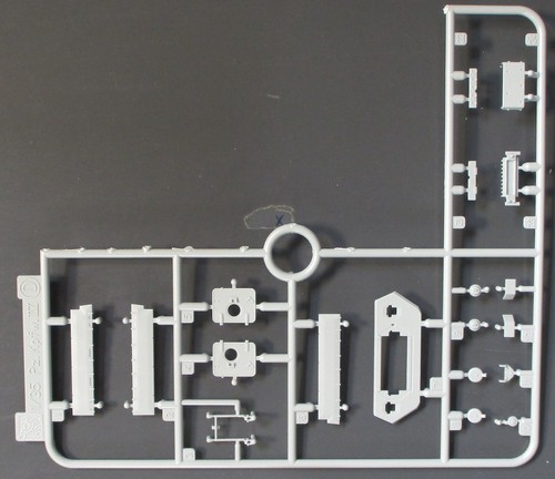Dragon 1/35th Scale Panzer IV Ausf F2(G) - Parts Tree D from Kit No ...