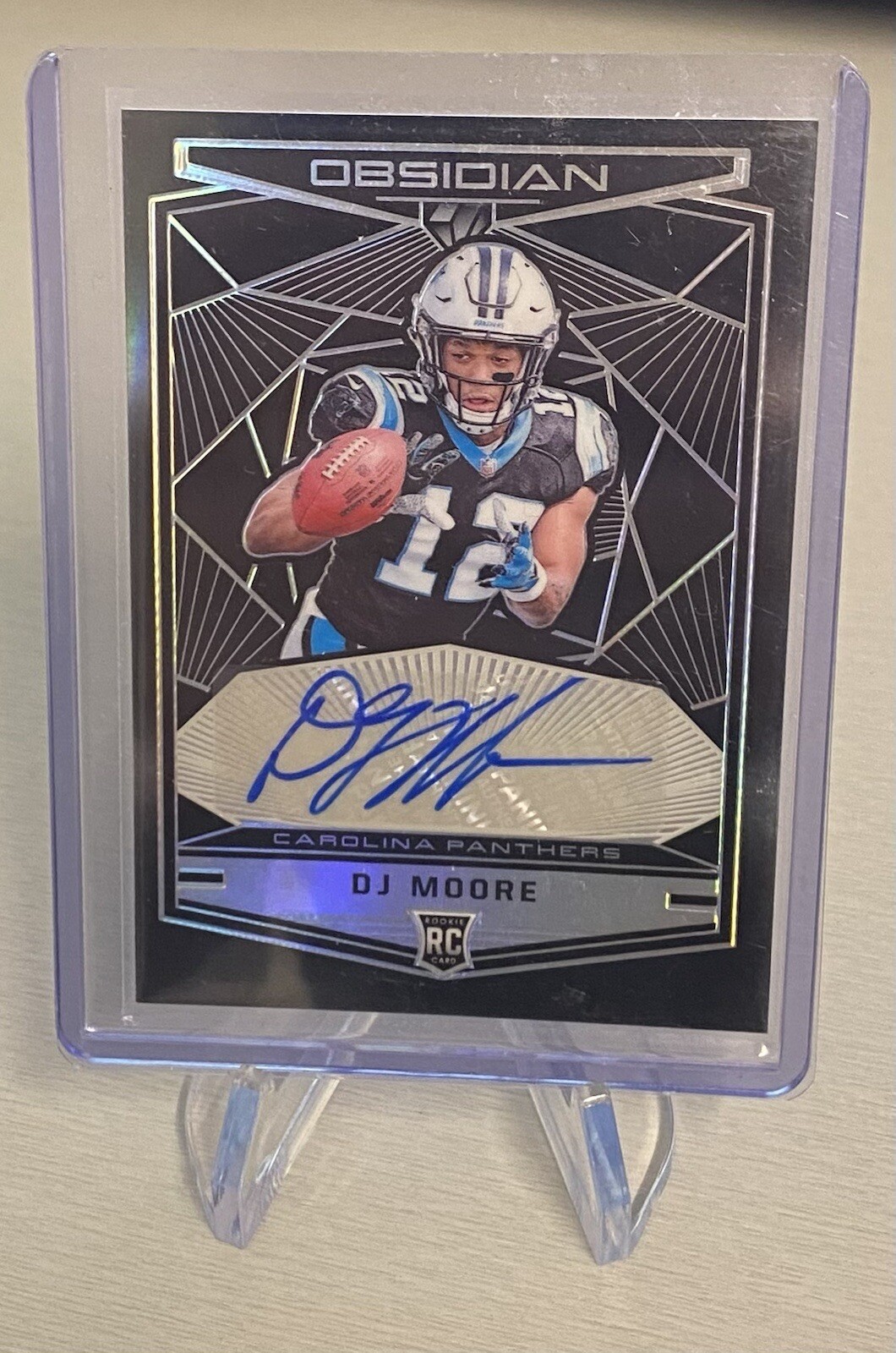 DJ Moore 2018 Obsidian #RKA-DM Rookie Autographs (/100) RAW Price Guide ...