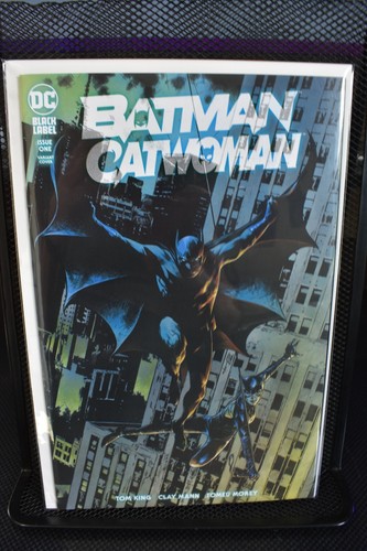 Batman Catwoman #1 Travis Charest Variant DC Black Label 2021 Tom King ...