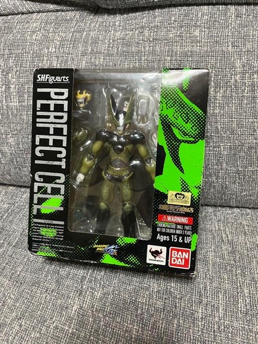 S.H.Figuarts Dragon Ball Z Perfect Cell Figure Premium color Edition ...