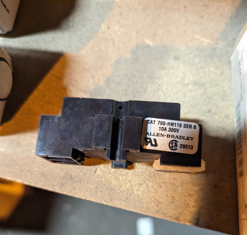 ALLEN BRADLEY 700-HN-116 SER *NEW | eBay
