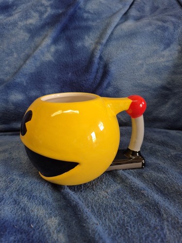 Pac-Man Ceramic Coffee Mug Cup Retro Classic Pac-Man 2020 By Zak ...
