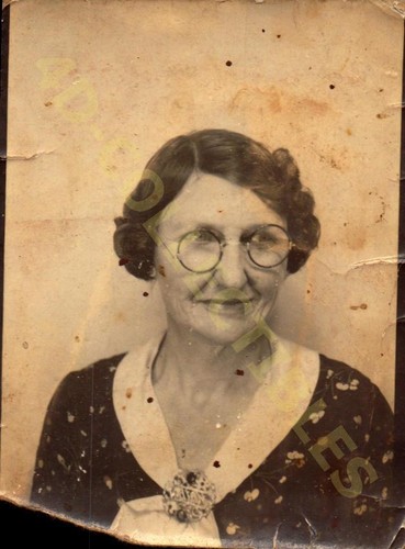 Vintage Found Portrait Photograph Portrait of a Smiling Woman with ...