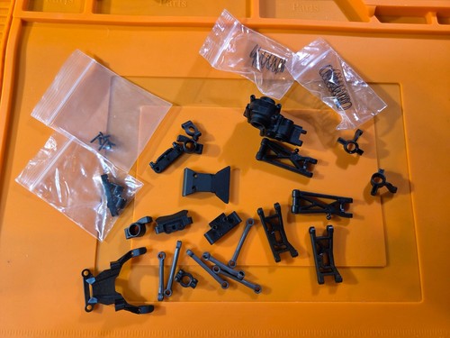 Lot of brand new LOSI MICRO-B/ MICRO-T parts: bulkhead shocks, mount ...