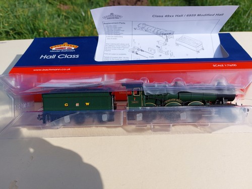 Bachmann 32-007 GWR Hall Class, 4920 Dumbleton Hall, 00 Gauge, boxed ...