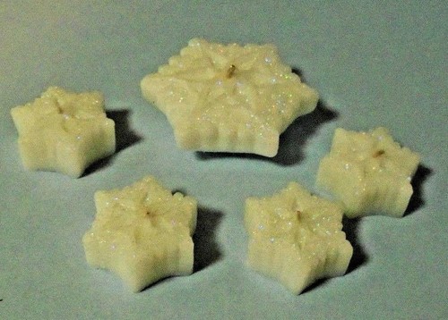 5 Winter Snowflake Floating Candles Holiday Decoration With Iridescent ...