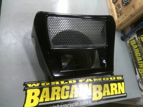 OEM Harley-Davidson Chin Spoiler Radiator Vivid Black 57200437 57200405 ...