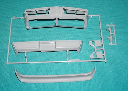 1979 Pontiac Firebird Trans Am Revell 1/8 Bumpers Spoiler Mirrors Etc ...