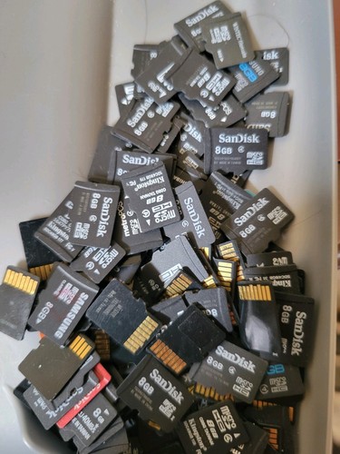 Lot of 100 SanDisk 8GB Micro SD SDHC Transflash Memory Cards Sandisk ...