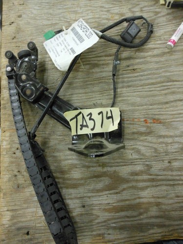 2001 2007 Town Country Caravan SIDE DOOR LEFT LOWER HINGE & HARNESS 01 ...