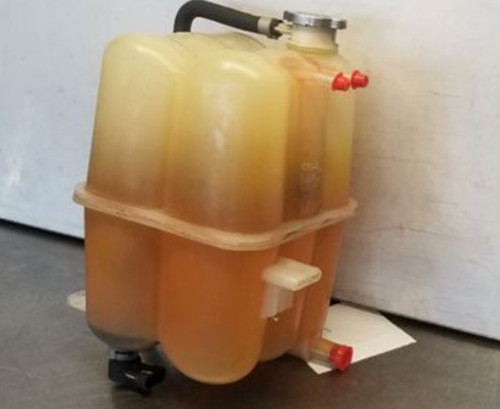 2016 2019 Nissan Titan Xd Diesel Coolant Reservoir