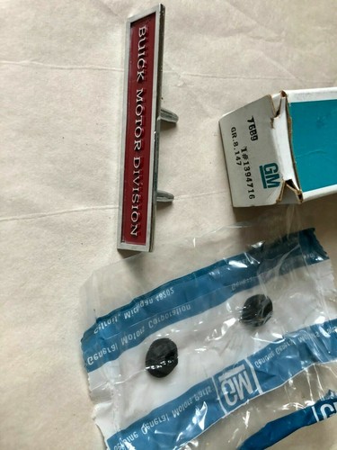 NOS OEM GS 350 GM 1394716 1970 1971 1972 Buick Motor Division Fender ...