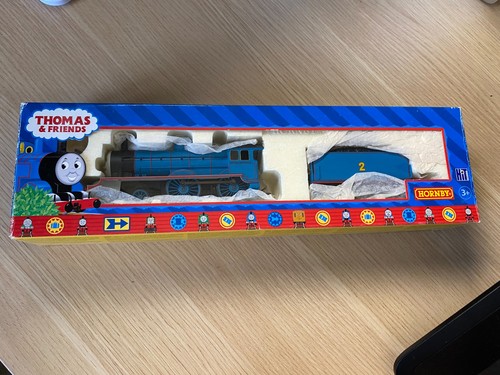 Thomas the Tank Engine Hornby 00 Gauge - Edward the Blue Engine R9232 ...