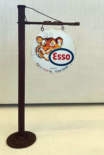 METAL O SCALE 1:48 1:18 ESSO TIGER GAS SERVICE STATION POLE SIGN LAYOUT ...