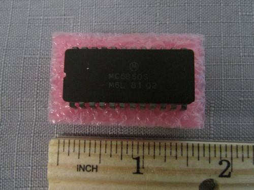 Motorola MC6850S Ceramic IC Serial I/O Controller 1 Channel NMOS CDIP ...