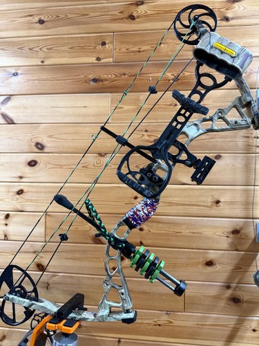 Diamond by Bowtech Core RH 40-70 lbs. 25-30" Draw Hunting Compound Bow ...