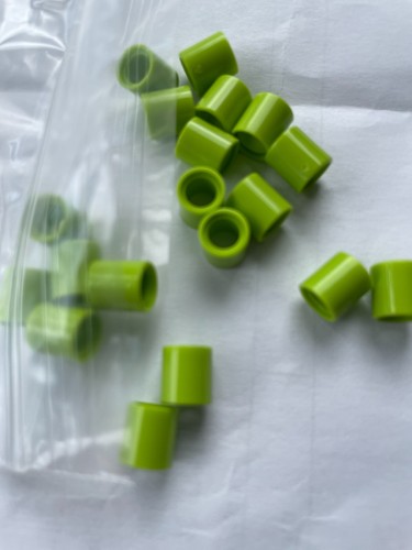 LEGO-NEW #18654-LIME-TECHNIC/LIFT ARM THICK 1 X 1 -SPACER-25 PIECES | eBay