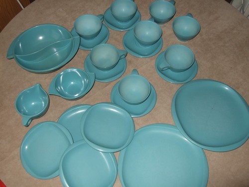 Mid Century Boonton Ware 22 pc set Mint Green. Melmac cups plates sugar ...