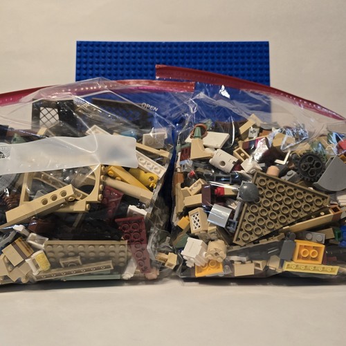 LEGO Bulk Lot of 2.25 Lbs - Various Bricks - 3 Minifigs Garunteed ...
