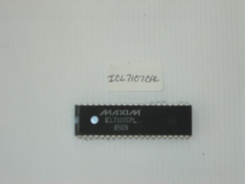 Maxim ICL7107CPL LED display driver 3 1/2 digit ADC DIP-40 NOS | eBay