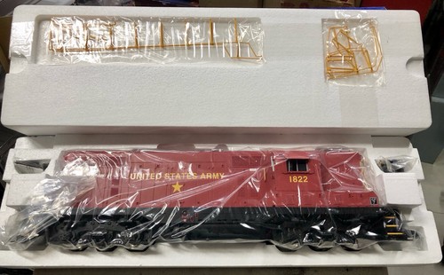 USA Trains R22131 #1822 U.S. Army GP-7 (Red) NIB | eBay