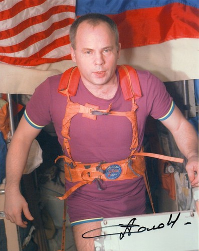 5x7 Original Autographed Photo of Soviet Cosmonaut Anatoly Solovyev | eBay