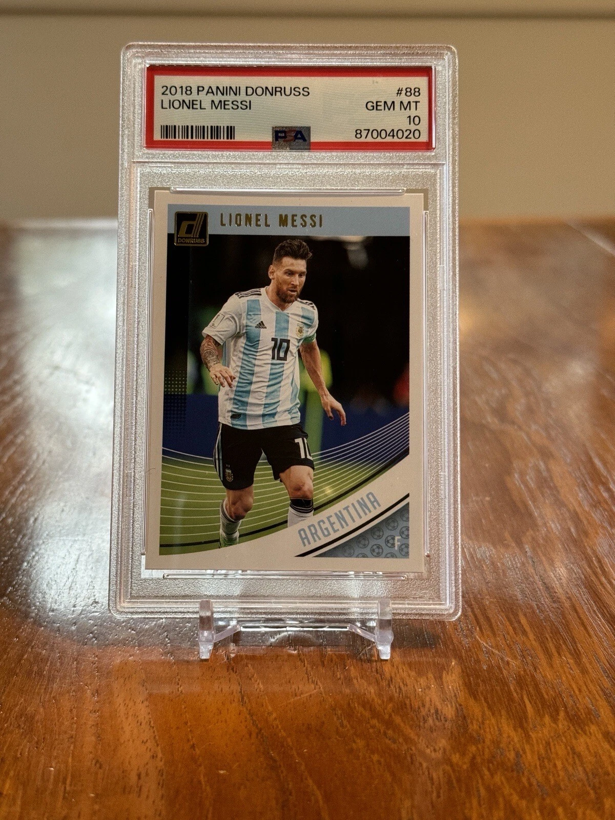 Lionel Messi 2018 Donruss #88 Base (National) Price Guide - Sports Card ...