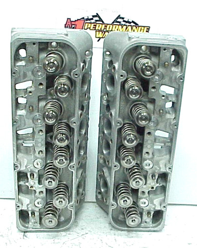 2 GM SB2.2 Ported Aluminum Heads #12480011 with 7mm Titanium Valves ...