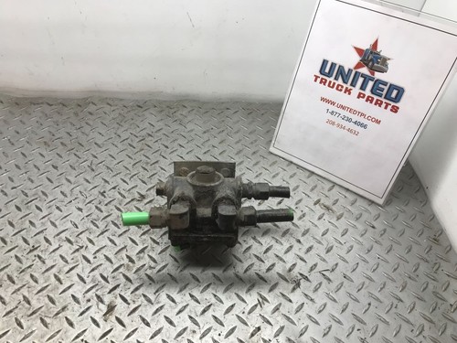 Bendix Relay Valve PN: T-294859-D | eBay