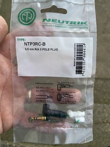 Neutrik NTP3RC-B 3.5mm 3 pole stereo gold black right angle plug | eBay