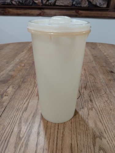Vintage Tupperware Juice Container 261-10 with clear lid 563-5 ...