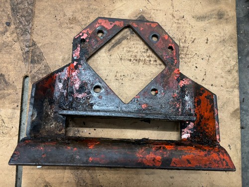 VINTAGE FORD 8N TRACTOR -SWING DRAWBAR SUPPORT BRKT -1951 | eBay