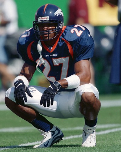 Steve Atwater Crouching Between Plays Denver Broncos 8x10 NFL Football ...