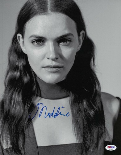 Madeline Brewer Signed Authentic Autographed 11x14 B/W Photo PSA/DNA # ...
