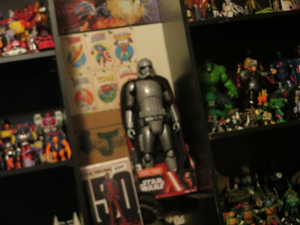 Johnny's Toy Cave | eBay Stores