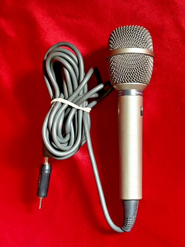 Realistic Cardioid Dynamic Microphone 33-1071 IMP 4000 1/4" Plug ...