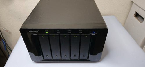Synology DiskStation DS1511+ with additional DX510 shelf and WD 2TB Pro ...