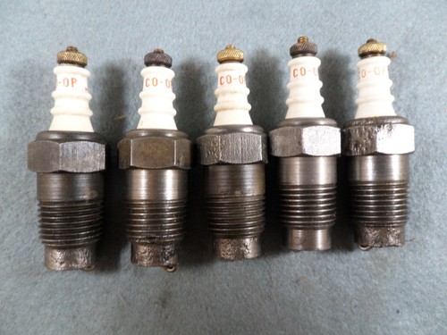 5 New Rusty Co-Op 1/2 Pipe Thread Spark Plug Ford Model T Antique ...