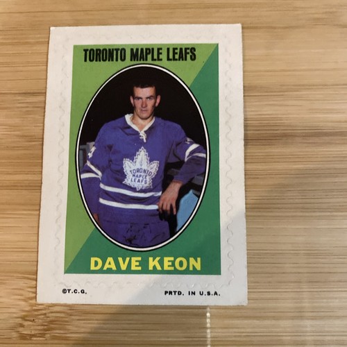 1970-71 Topps OPC Hockey Sticker Stamps #17 Dave Keon Card EX/M See ...