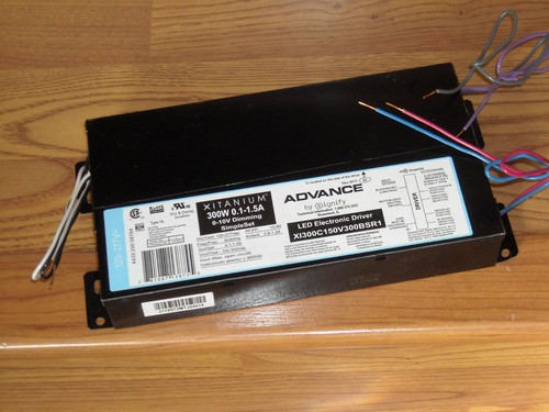 Phillips Advance Xitanium 300w Dimable LED Driver Xi300c150v300bsr1 120 ...