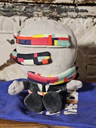 Makeship Marble Hornets GITD The Operator Plush - Only 1843 Made Glows ...