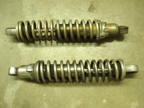 79 Suzuki GS 550 Left Right Rear Shocks GS550 | eBay